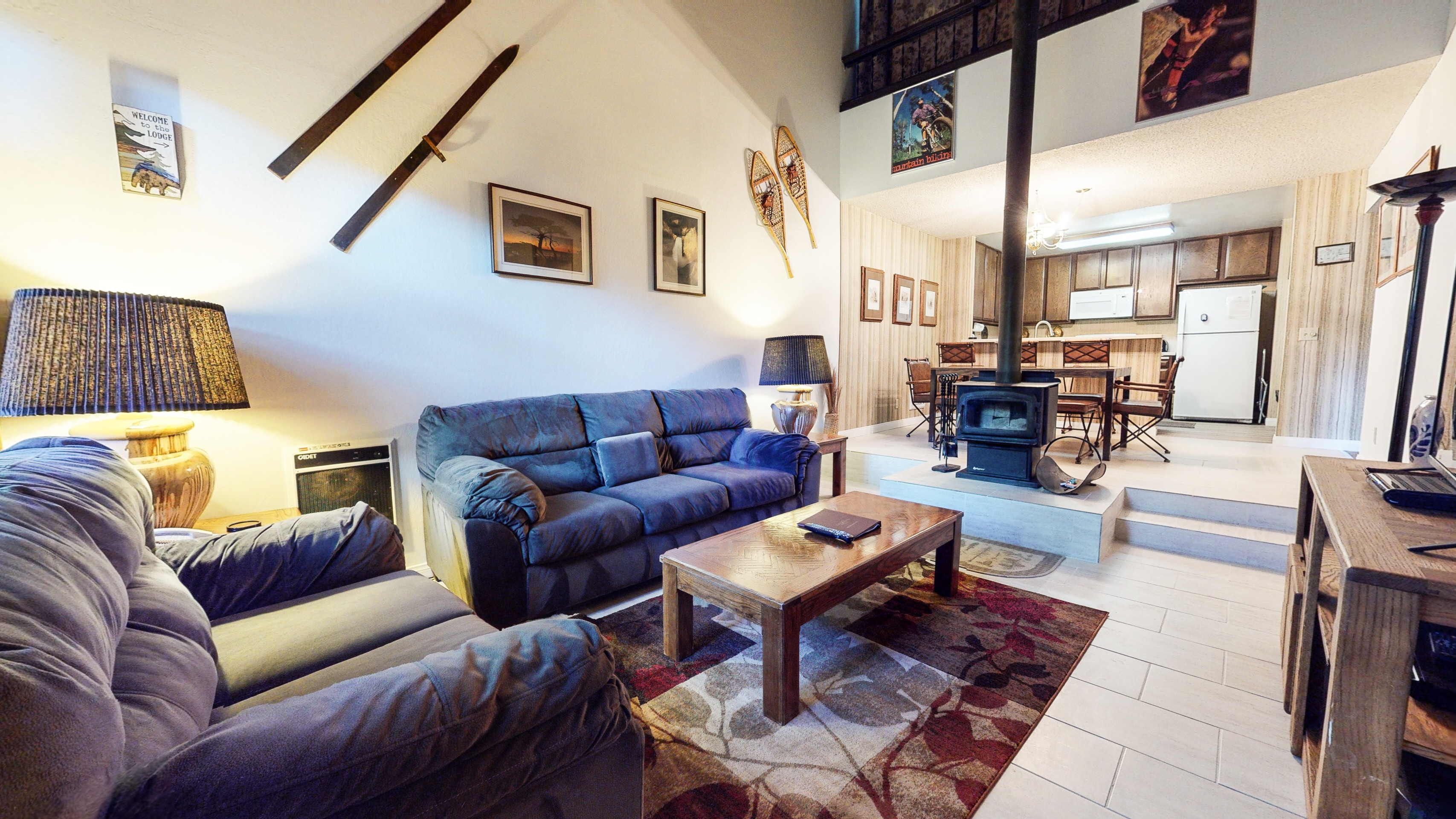 St. Moritz 12 Bright and cozy Mountain Cabin, Centrally Located | RedAwning