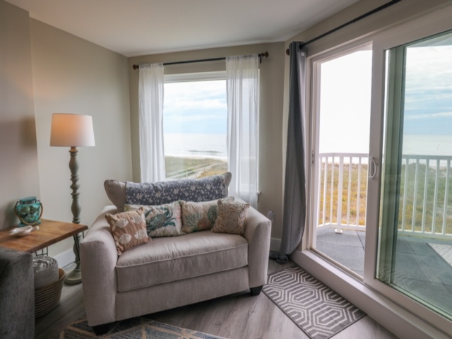 Carolina Beach Dreamin - light filled south side END unit. Ocean views ...