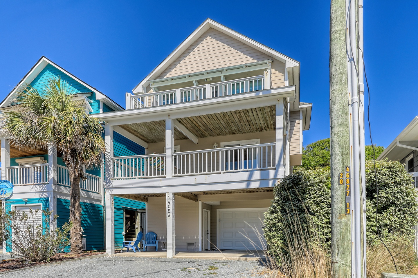Beach Bliss: 4BR | Beach Access | Kayak | WI-FI | RedAwning