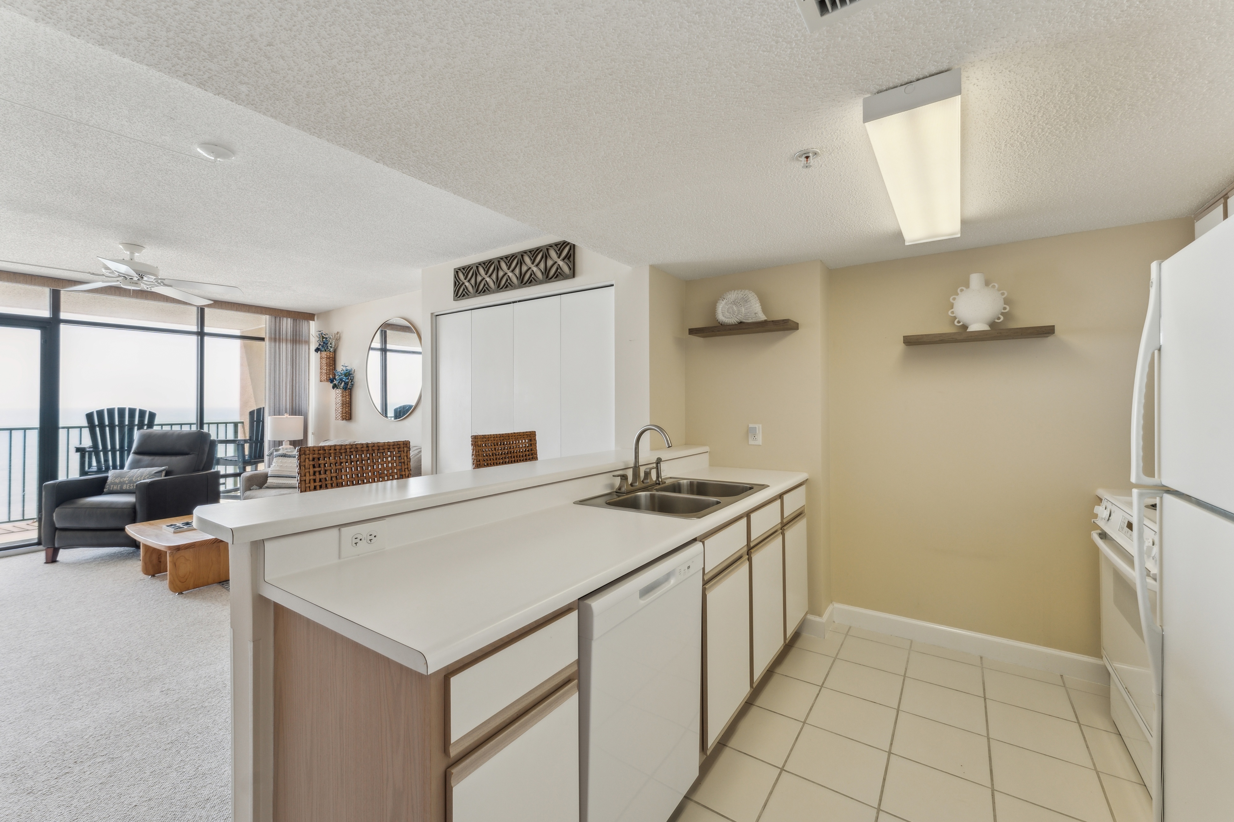 Stunning Ocean Views from the 10th Floor | RedAwning